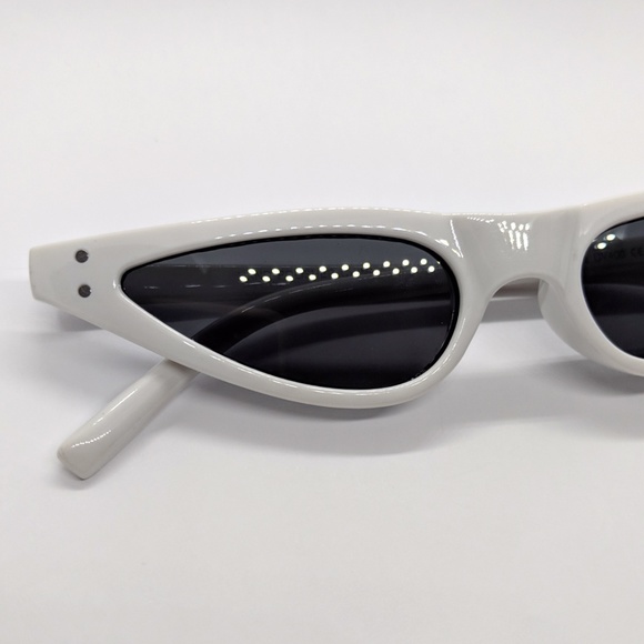 Accessories | Nwt White Small Frame Sunnies | Poshmark